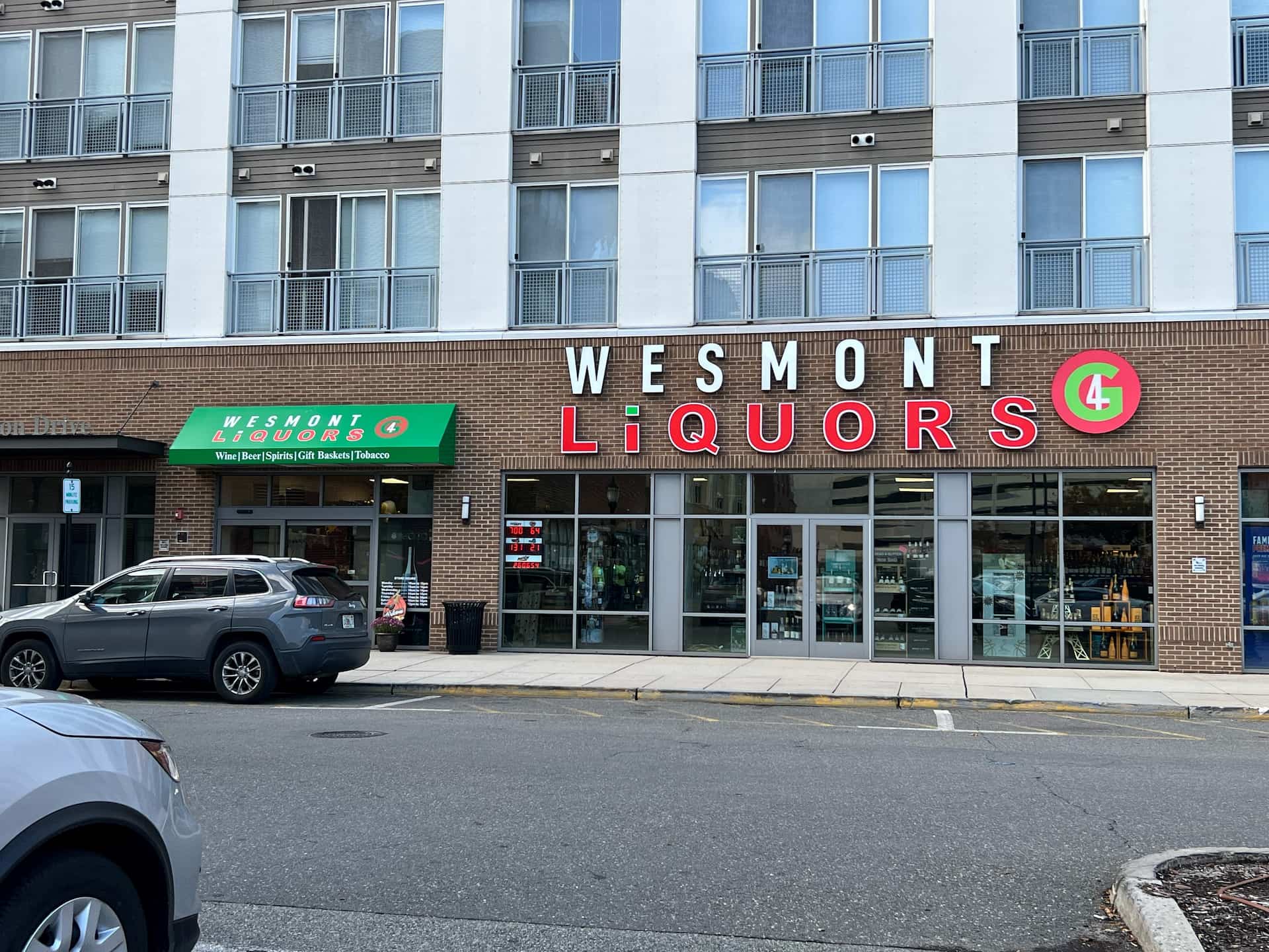 Shopping in Wood-Ridge, NJ | Liberty Square at Wesmont Station